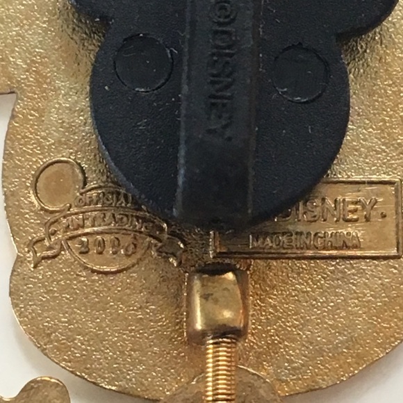Disney | Accessories | Disney Parks Minnie Mouse Bobblehead Pin | Poshmark
